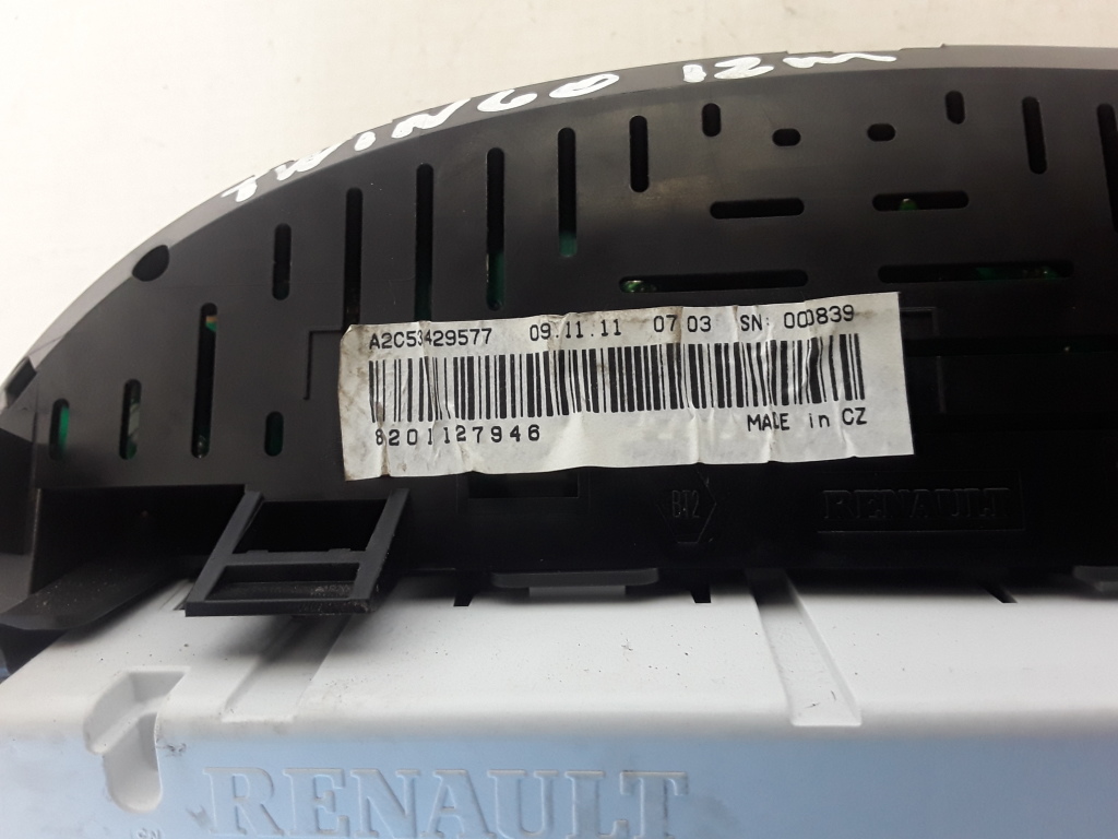 Used RENAULT Twingo Dashboard 8201127946