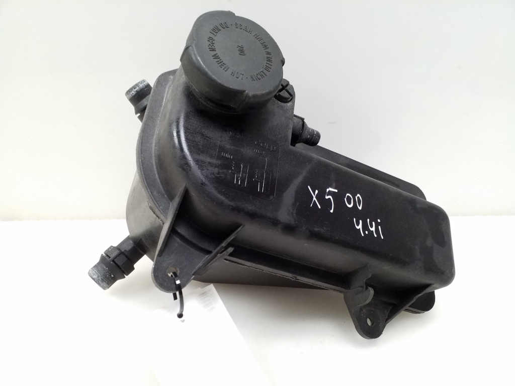 Used BMW X5 Coolant tank and its parts 7514964
