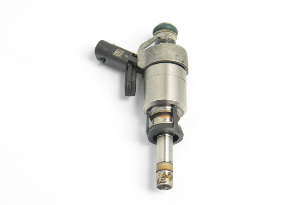 Used Volkswagen Golf Fuel injector 06L906036K