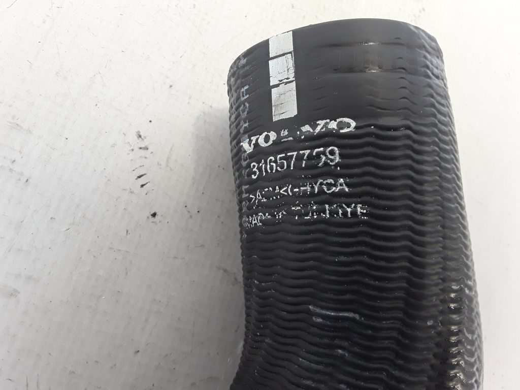 Naudotas VOLVO XC90 Interkulerio žarna 31657759