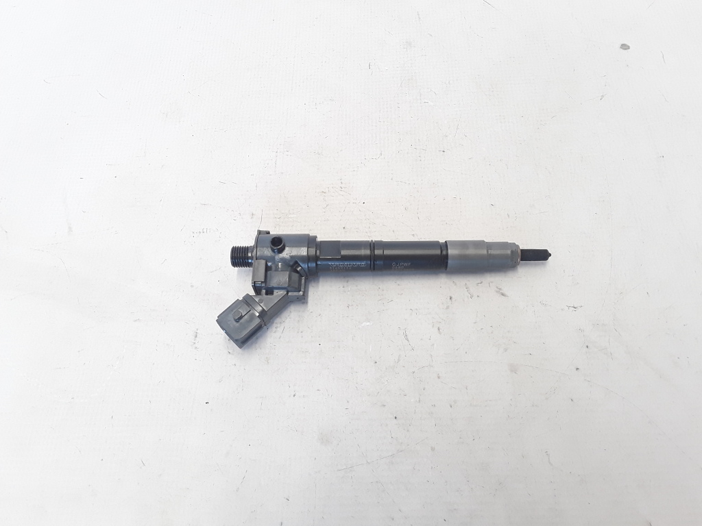 Used VOLVO XC90 Fuel injector 31452114