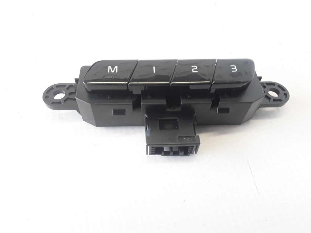 Naudotas VOLVO XC90 Priekinės sėdynės valdymo jungiklis 31376462