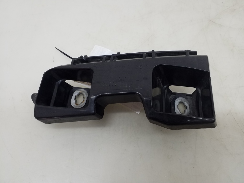 Used Mercedes Benz C-Class Rear bumper bracket A2048851465