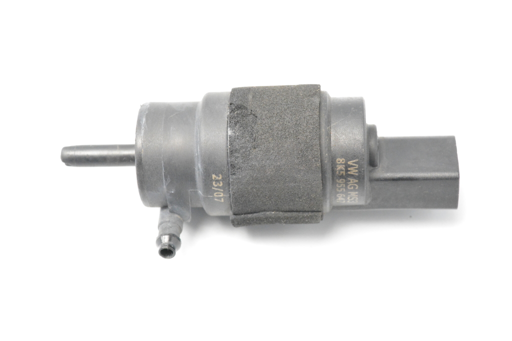 Used AUDI A5 Front window washer motor 8K5955647