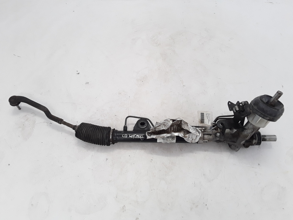 Used Dacia Duster Steering column 490010125R