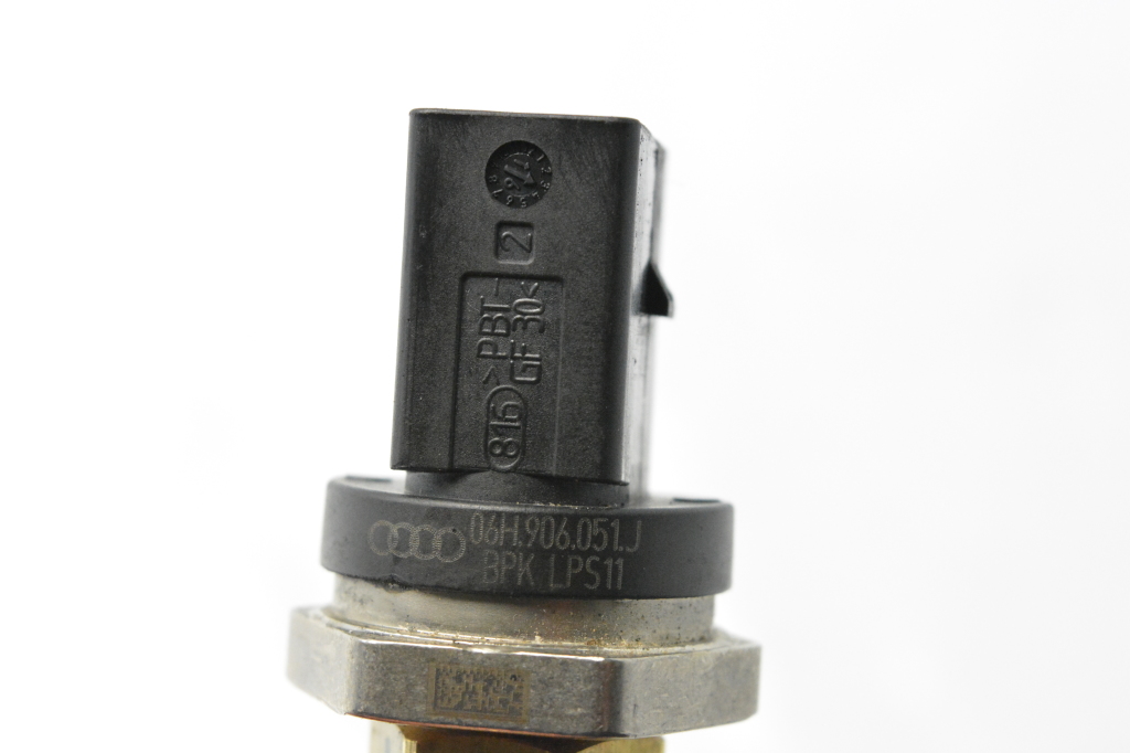 Naudotas AUDI A3 Daviklis aukšto slėgio kuro trasoje 06H906051J