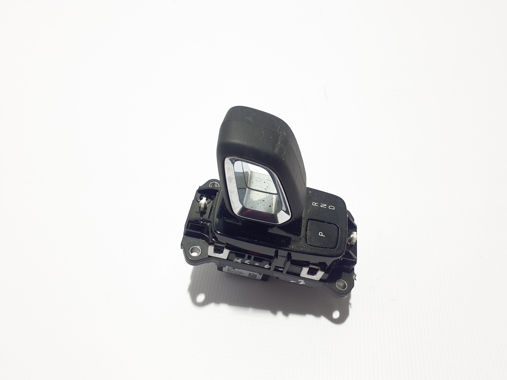 Used VOLVO XC60 Gear shift mechanism 32335745