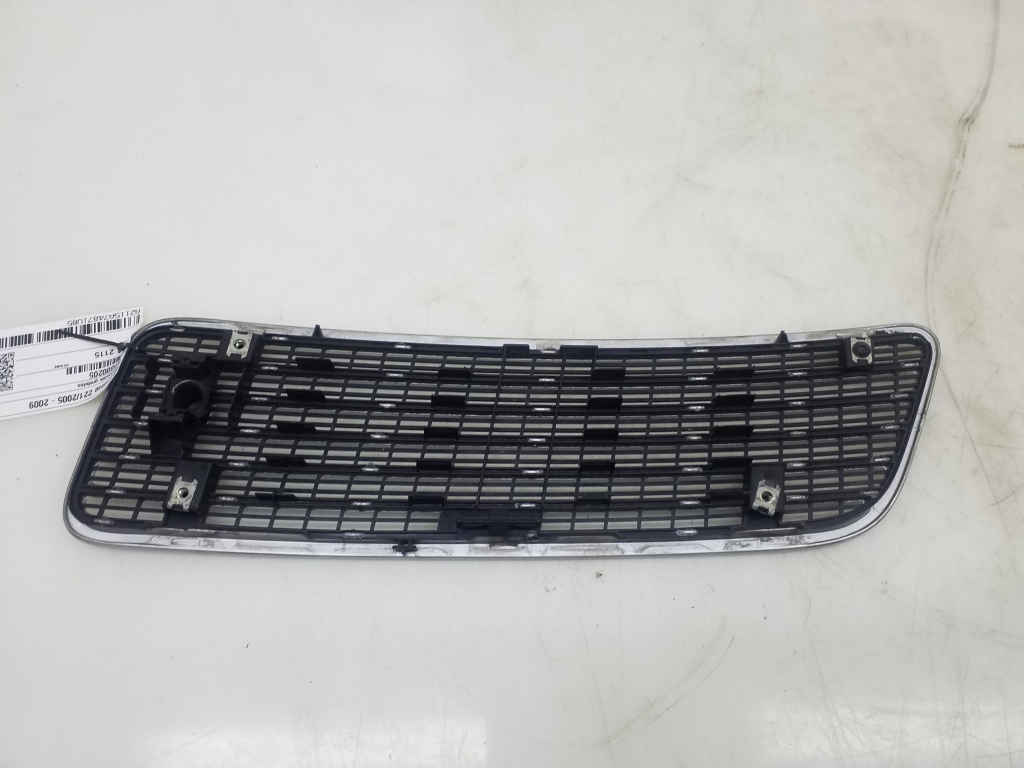 Used Mercedes Benz S-Class Engine cover grille A2218800205