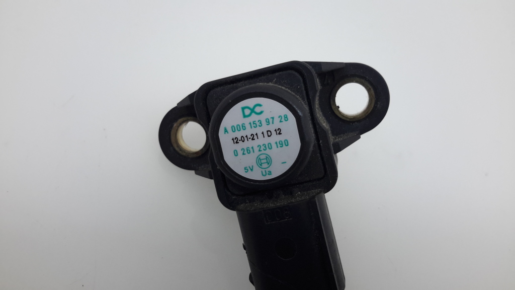 Used Mercedes Benz E-Class Air pressure sensor A0061539728