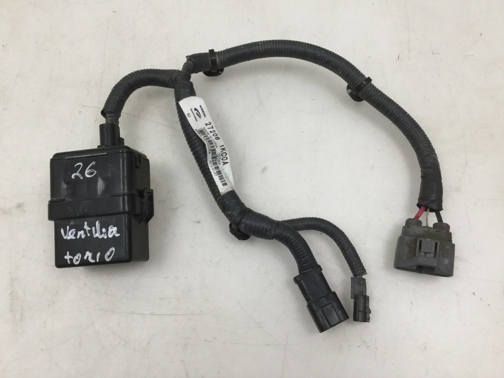 Used NISSAN Juke Cooling fan relay 272061KC0A