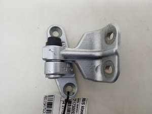 Naudotas Mercedes Benz S-Class Galinių šoninių durų vyris viršutinis ...