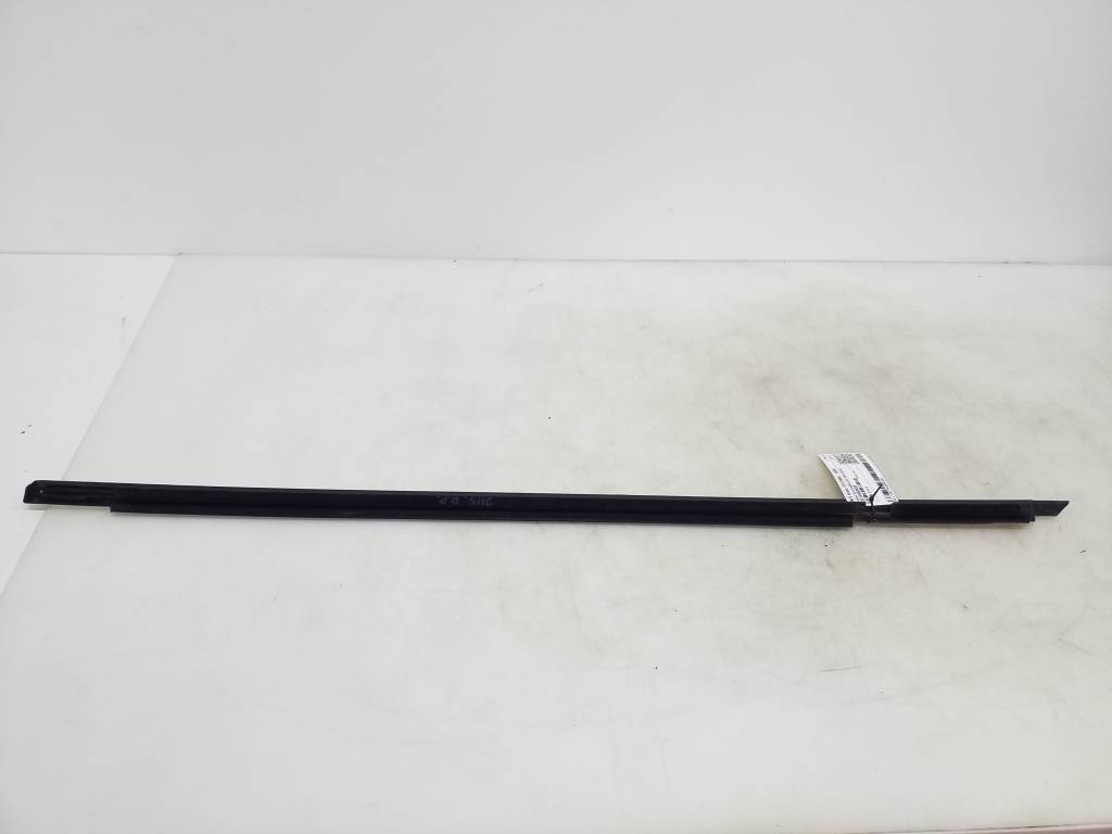 Used Mercedes Benz S-Class Front door strip to the glass exterior ...