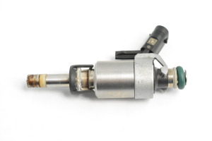 Used Volkswagen Golf Fuel injector 06L906036K