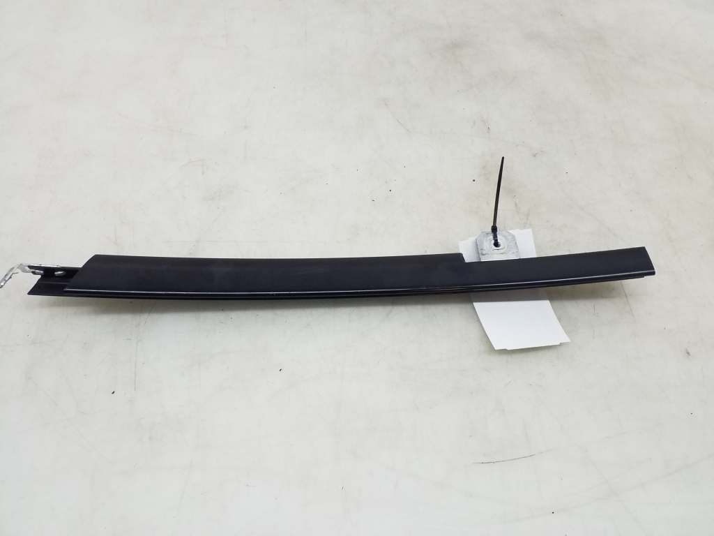 Used Mercedes Benz S-Class Other detail of the rear side door A2217300219