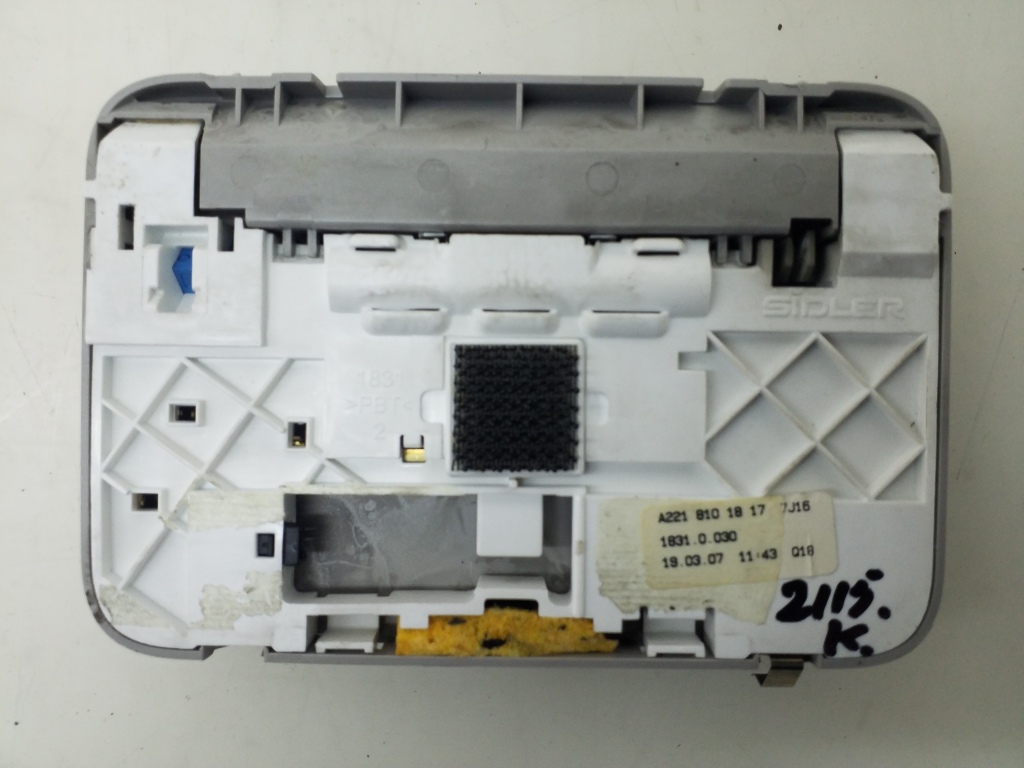 Used Mercedes Benz S-Class Another detail of the roof knockout A2218101817