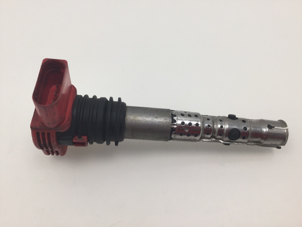 Used AUDI A6 Ignition coil 06C905115F
