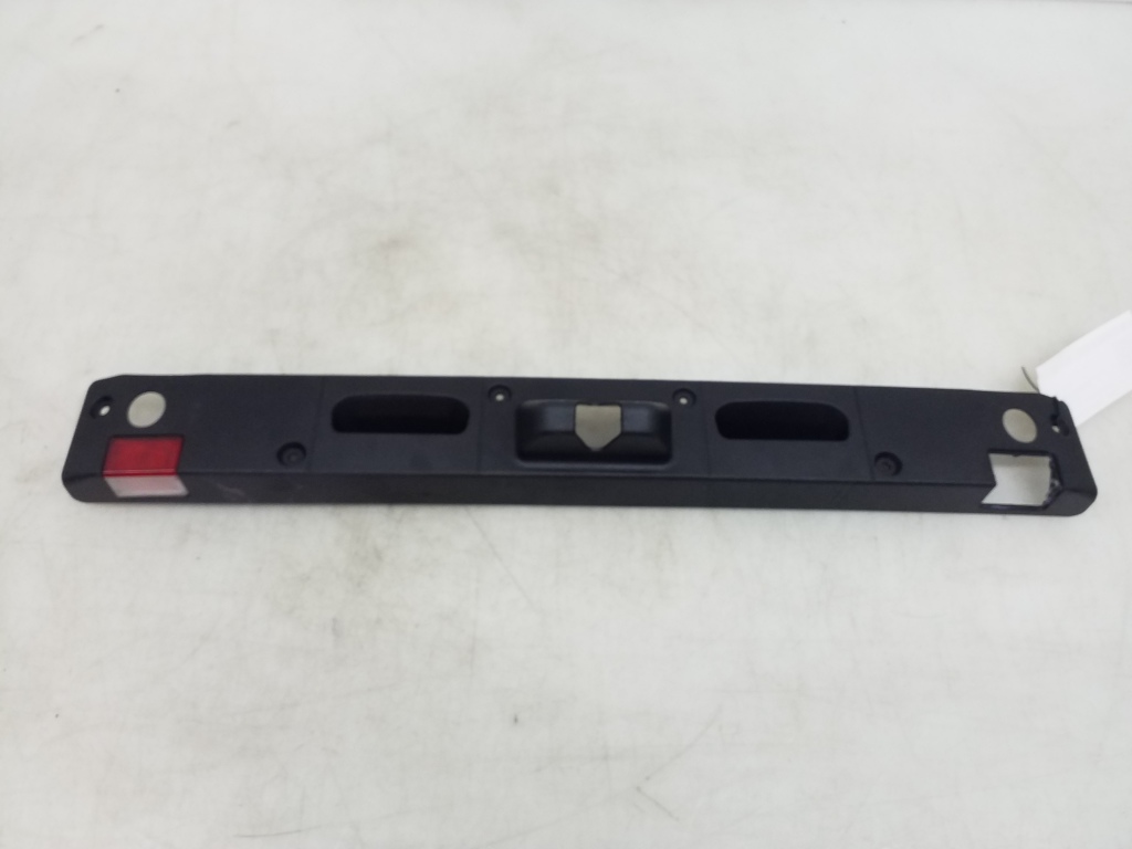 Used Mercedes Benz S-Class Other detail of the boot lid punch A2217500093