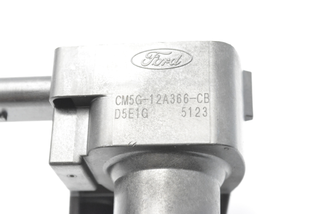 Used Ford Focus Ignition coil CM5G12A366CB
