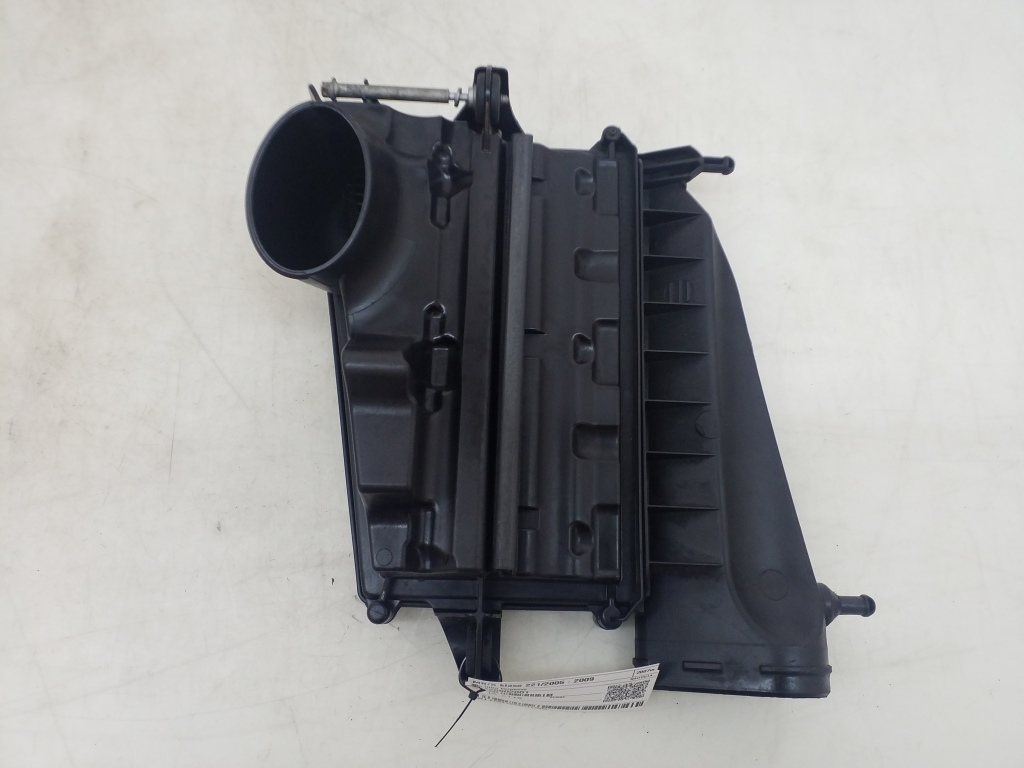 Used Mercedes Benz S-Class Air filter housing A6420902001