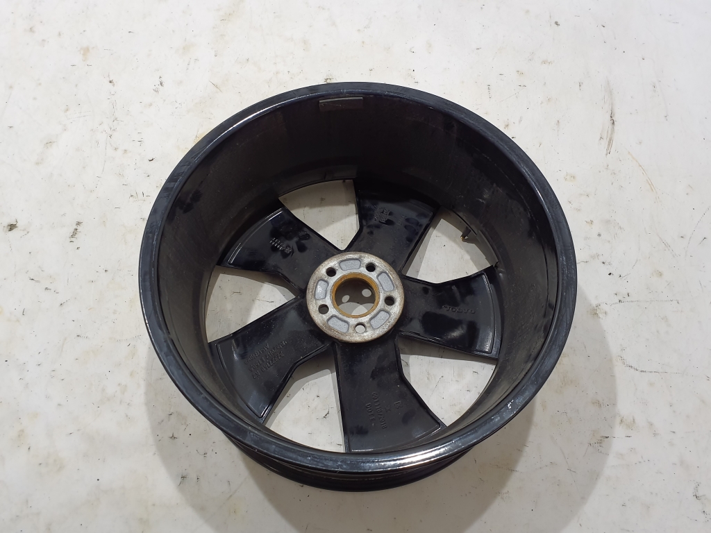 Used VOLVO XC40 Rim 32327148
