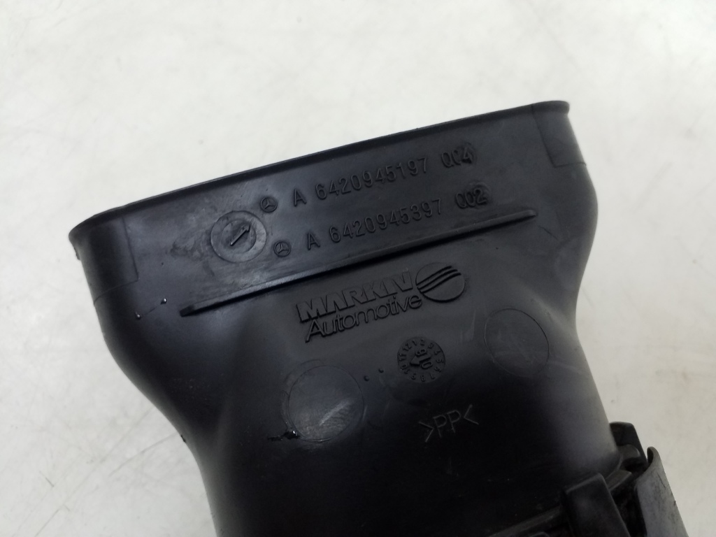 Used Mercedes Benz S-Class Air intake hose A6420945197