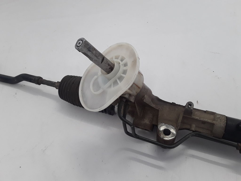 Used Dacia Duster Steering column 490010125R
