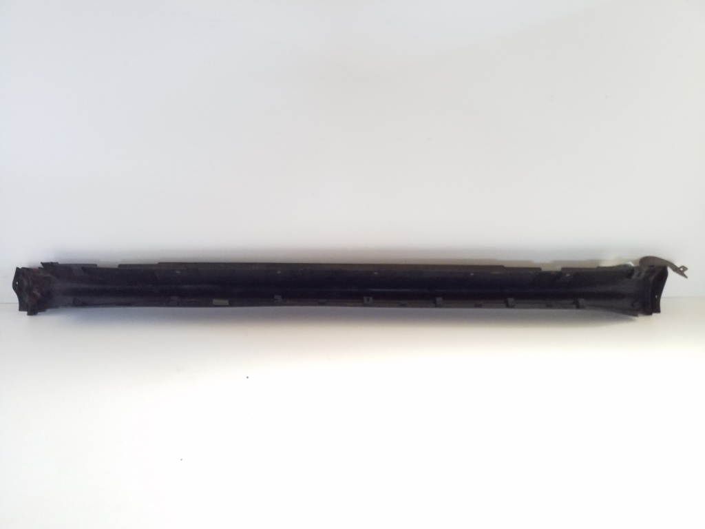 Used NISSAN Juke Exterior sill trim 768511KA6A