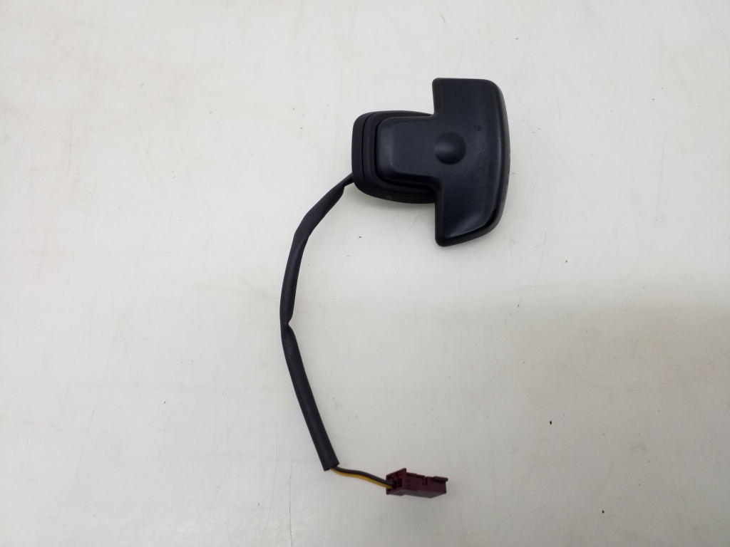 Used Mercedes Benz E-Class Gear switch A2048709158