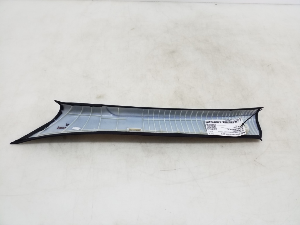 Used Mercedes Benz E-Class Interior trim of the front pillar to the ...