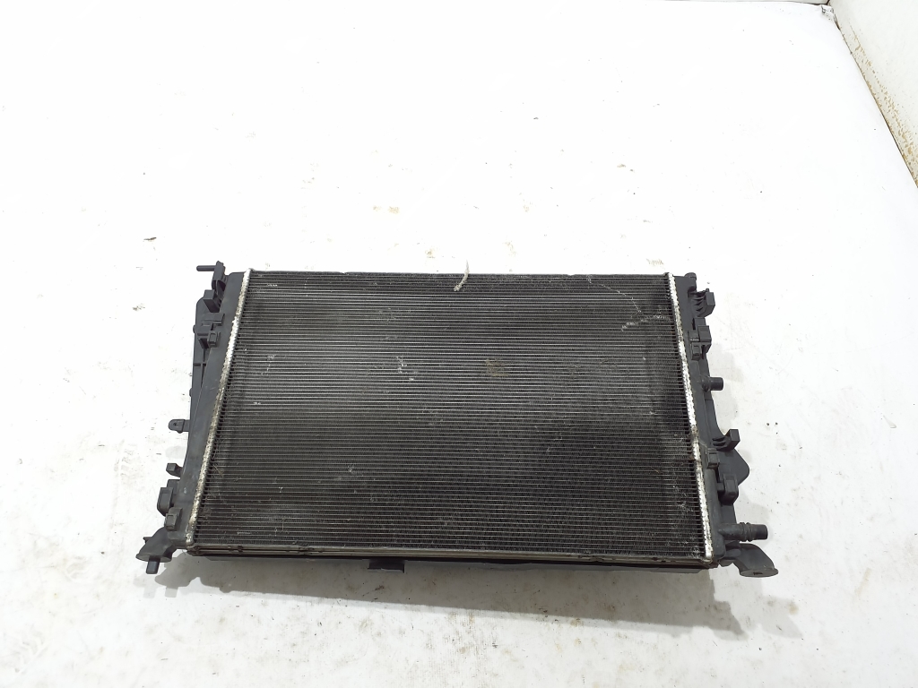 Used RENAULT Megane Radiator set and its details