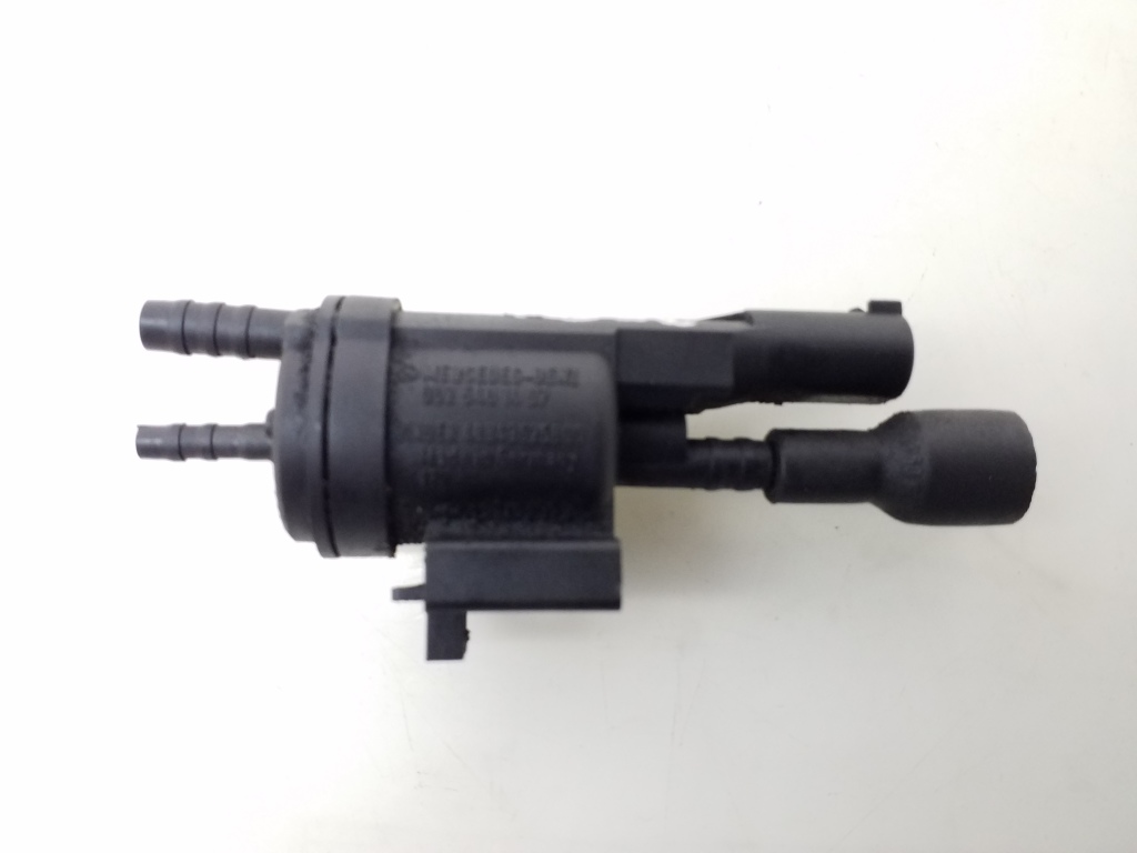 Used Mercedes Benz E-Class The sensor is different A0025401497