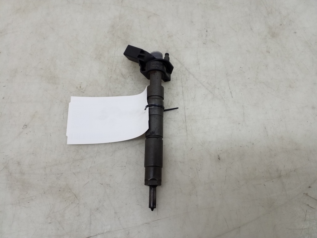 Used Mercedes Benz E-Class Fuel injector A6420701187