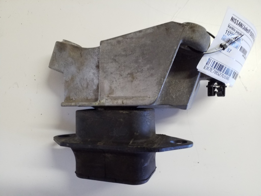 Naudotas NISSAN Juke Variklio pagalvė 112201KG0A