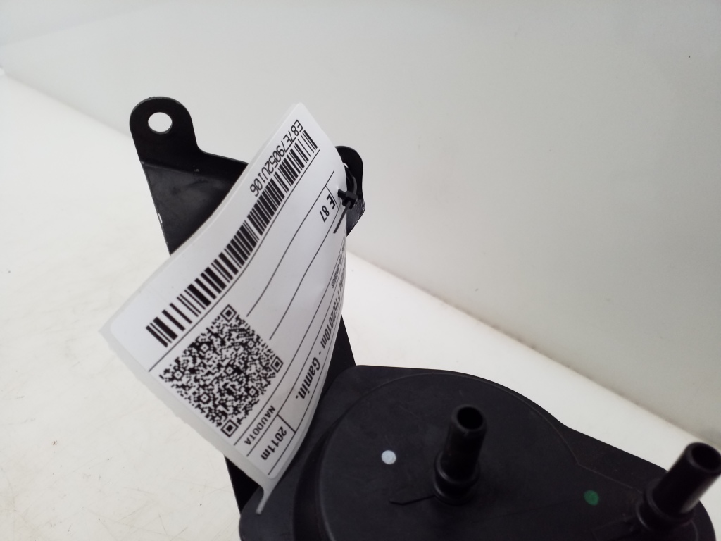 Used NISSAN Juke Fuel filter and its parts