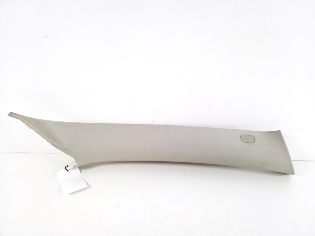 Used VOLVO XC60 Interior trim of the front pillar to the glass 31479005
