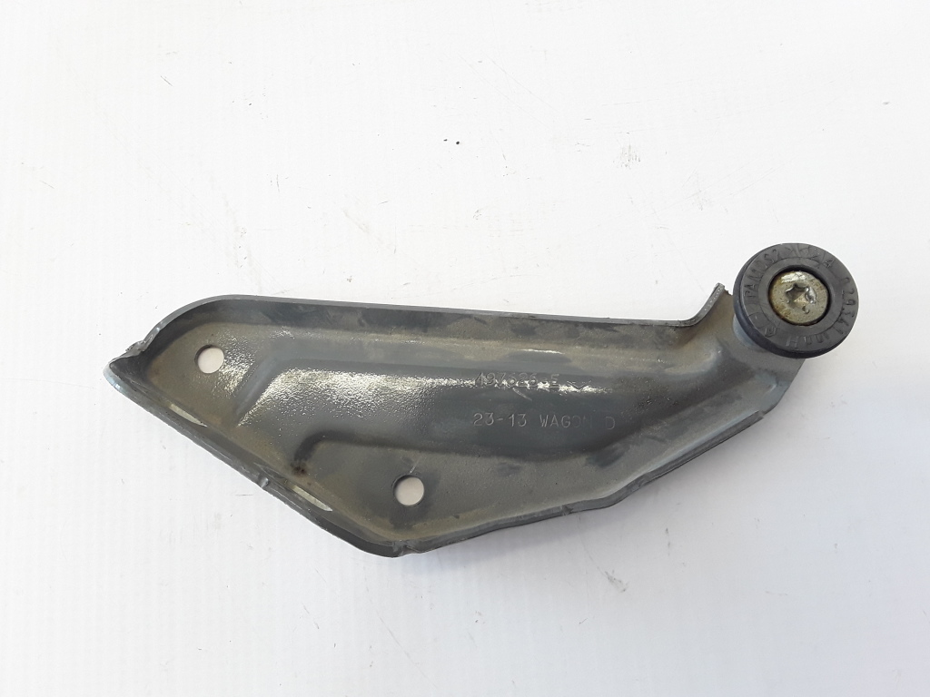 Used RENAULT Kangoo Sliding door bracket 8200497626
