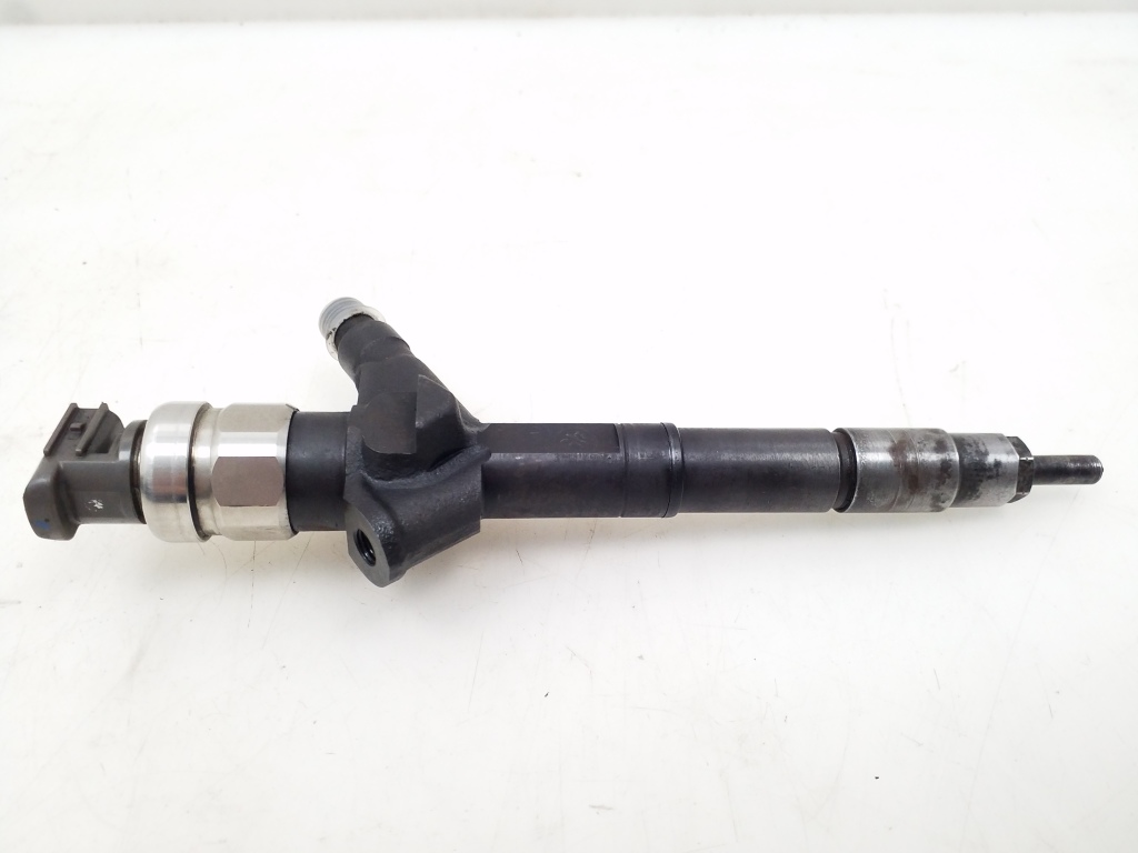Used NISSAN Navara Fuel injector 16600EB300