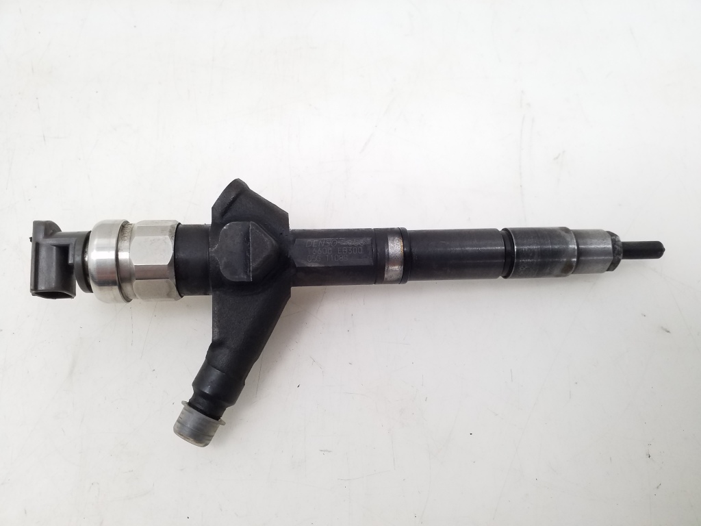 Used NISSAN Navara Fuel injector 16600EB300