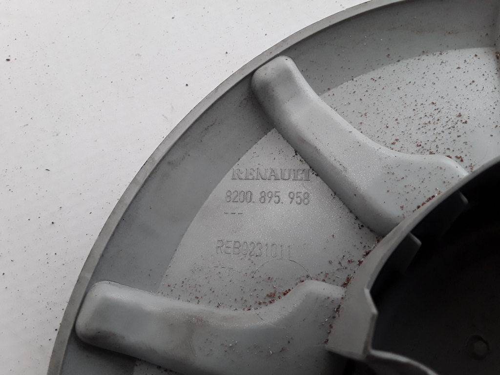 Used Dacia Sandero Rim cover 8200895958