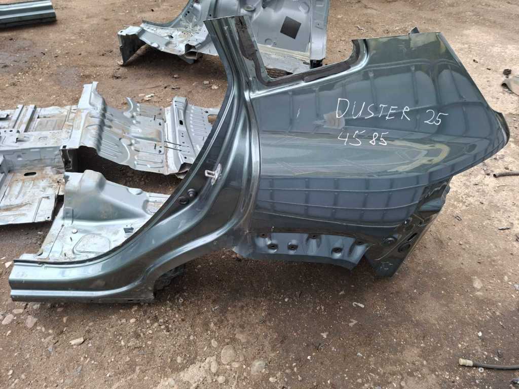 Used Dacia Duster Rear wing and its parts