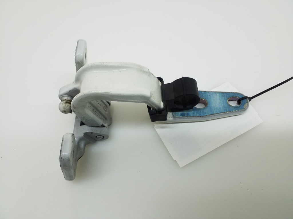 Used Mercedes Benz GLK-Class Trunk lid hinge A2047400737