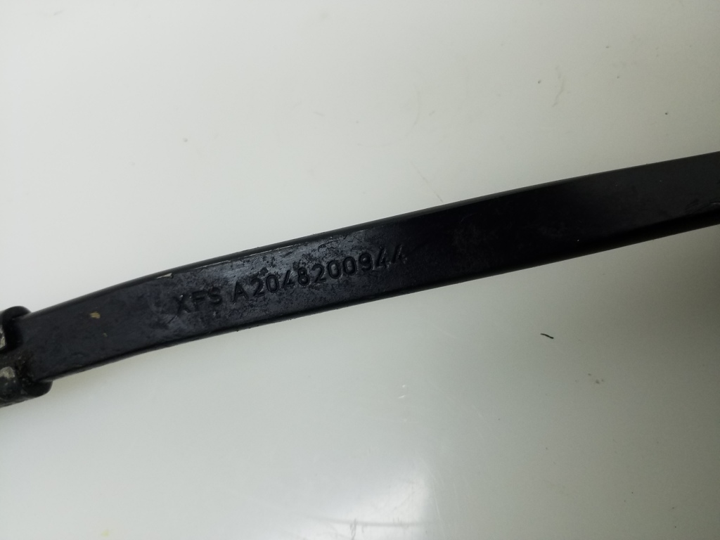 Used Mercedes Benz GLK-Class Windshield wiper blade A2048200944