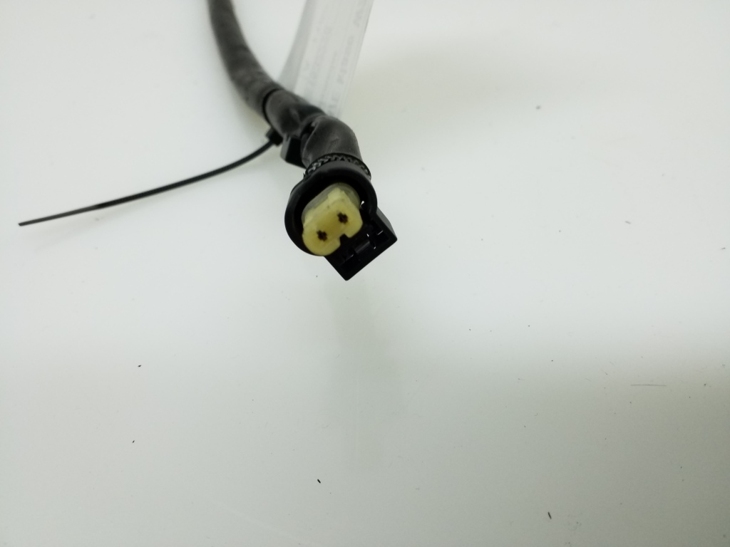 Used Mercedes Benz E-Class Muffler temperature sensor A0081532228