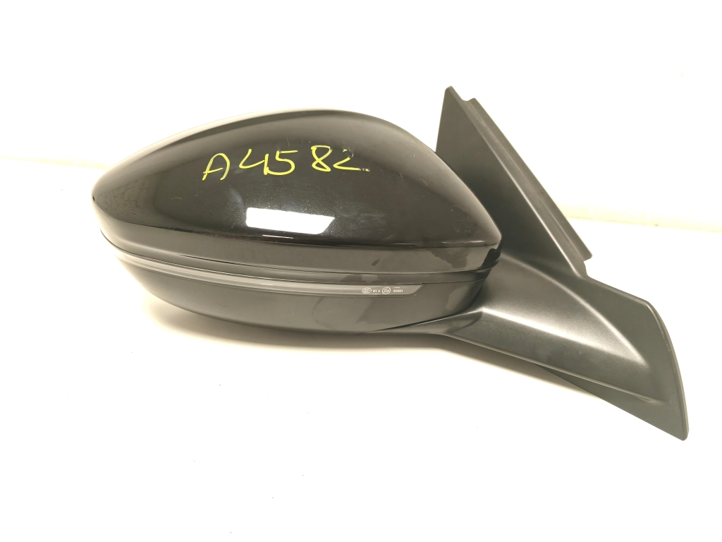 Used Opel Corsa Side mirror and its details