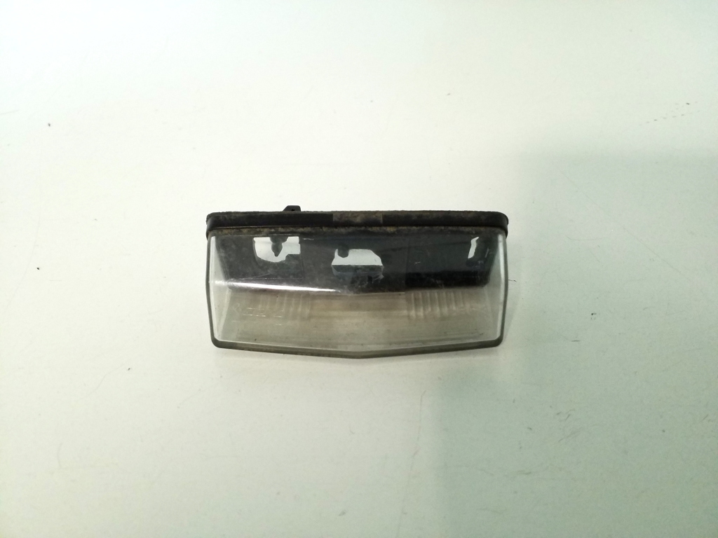 Naudotas TOYOTA CHR Numerio apšvietimo lemputės 81270F4010