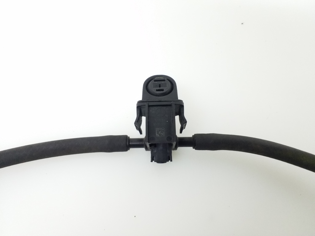 Used Mercedes Benz C-Class Windscreen washer nozzle A2048600692