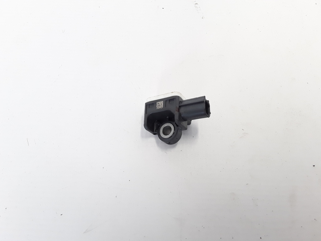 Used VOLVO V60 Airbag sensor 31334336