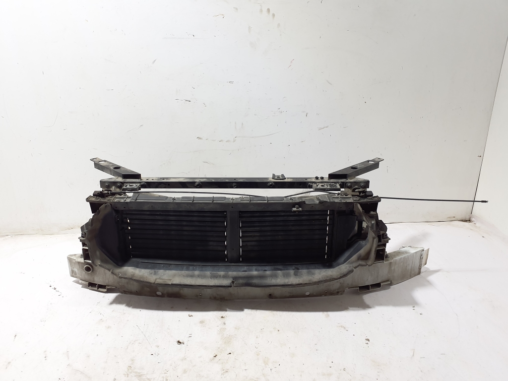 Used VOLVO XC60 Front bumper beam 32348958