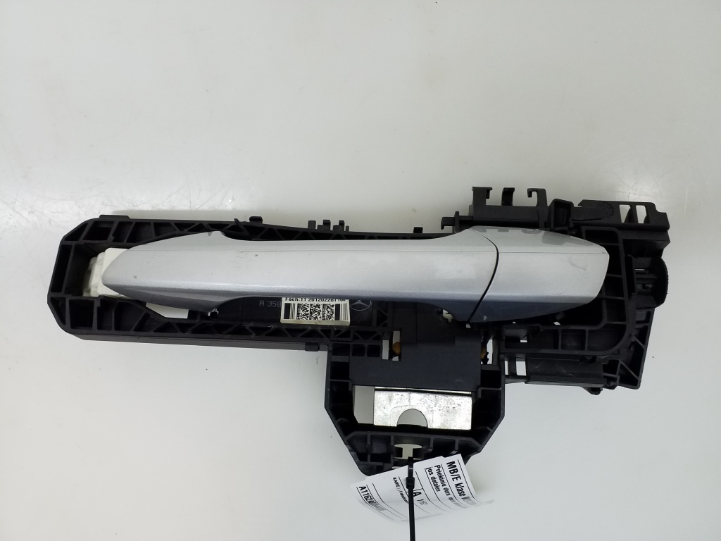 Used Mercedes Benz E-Class Front door external opening handle and its ...