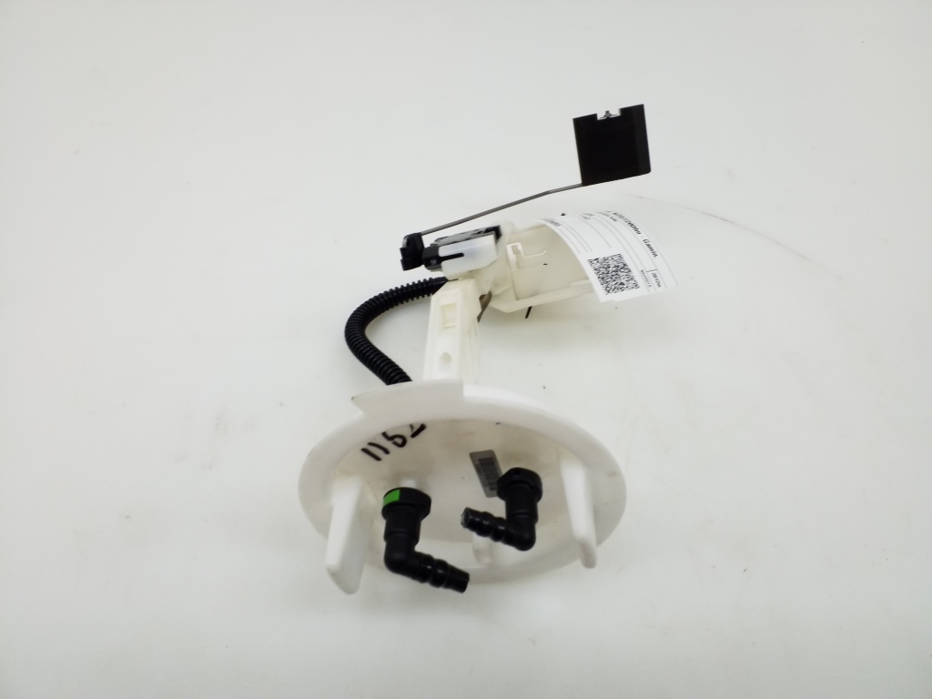 Used Mercedes Benz E-Class Fuel level gauge in the tank A2044700694